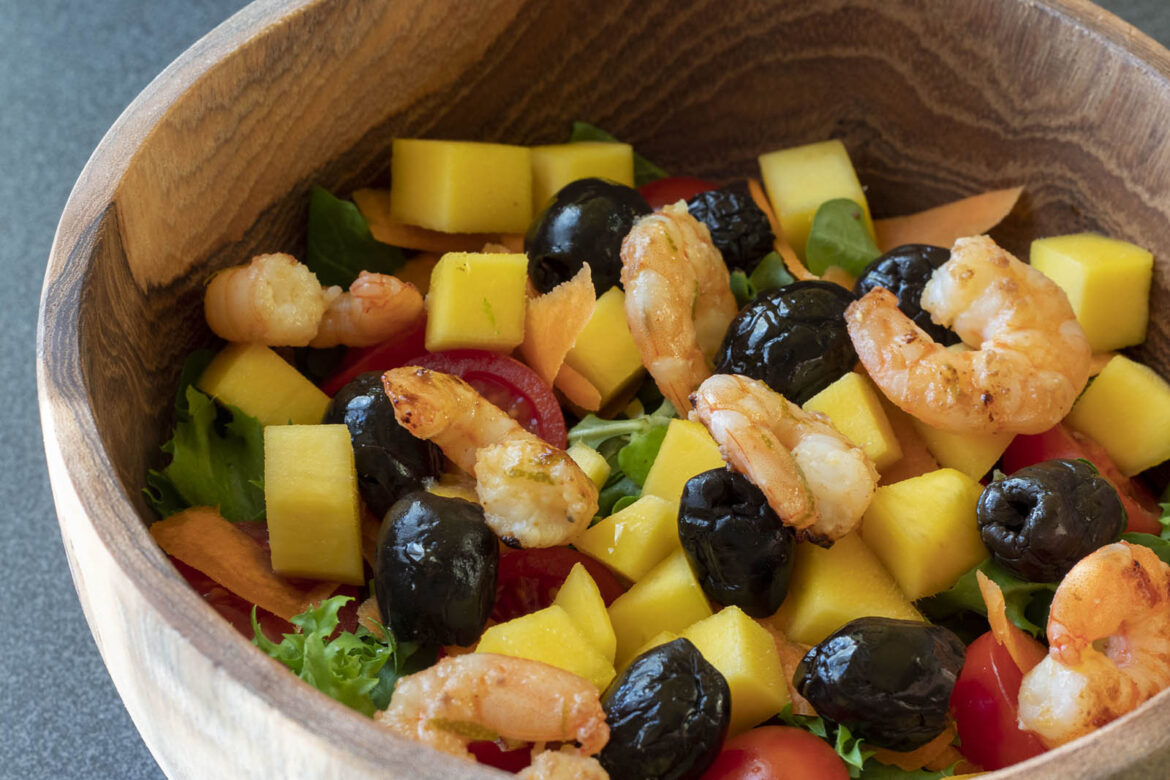 Insalata di gamberi e mango – Mangia con Me